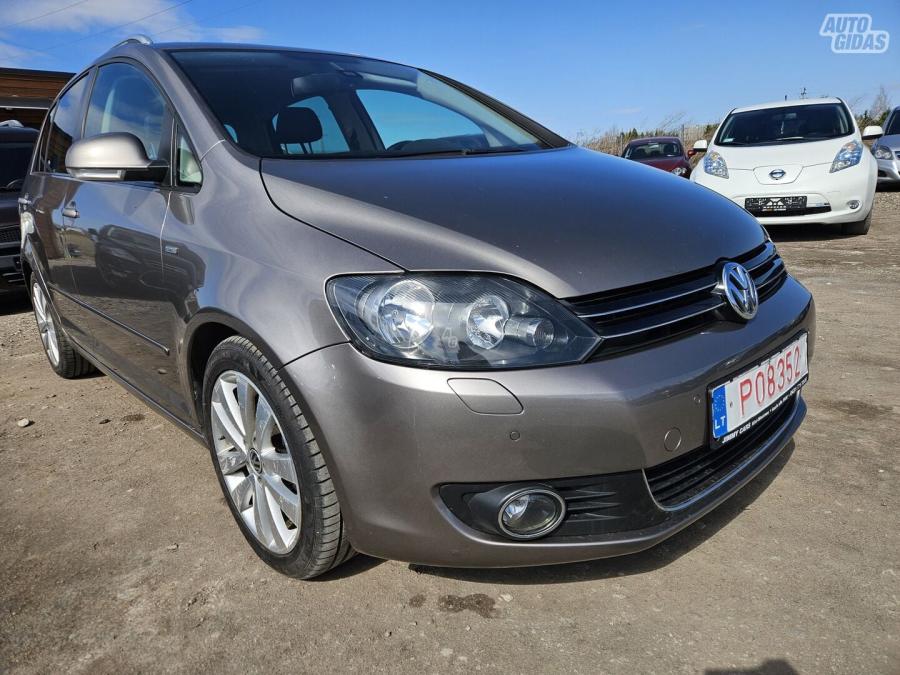Pelēks Volkswagen Golf 2014 Kluonaliai, ar dzinēja tilpumu 1.60 L un nobraukumu 221 tūkst. km par 4999 €, foto 8 vietnē AUTOMOTO.COM.LV