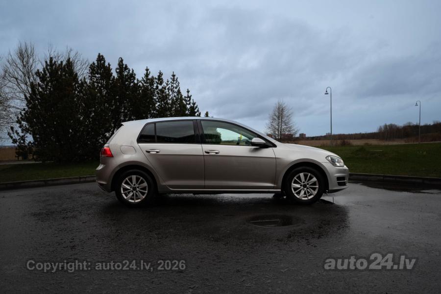 Pelēks Volkswagen Golf 2014 Tallina, ar dzinēja tilpumu 1.40 L un nobraukumu 192 tūkst. km par 6650 €, foto 3 vietnē AUTOMOTO.COM.LV
