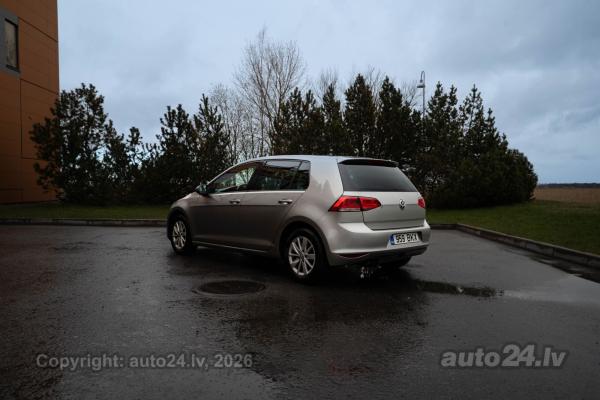 Pelēks Volkswagen Golf 2014 Tallina, ar dzinēja tilpumu 1.40 L un nobraukumu 192 tūkst. km par 6650 €, foto 4 vietnē AUTOMOTO.COM.LV