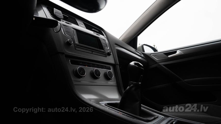 Pelēks Volkswagen Golf 2014 Tallina, ar dzinēja tilpumu 1.40 L un nobraukumu 192 tūkst. km par 6650 €, foto 8 vietnē AUTOMOTO.COM.LV