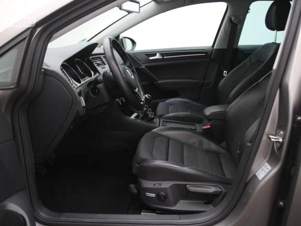 Grey Volkswagen Golf 2014 in Vilnius, with an engine capacity of 1.20 L and mileage of 255 thousand km for 6299 €, photo 4 on AUTOMOTO.COM.LV
