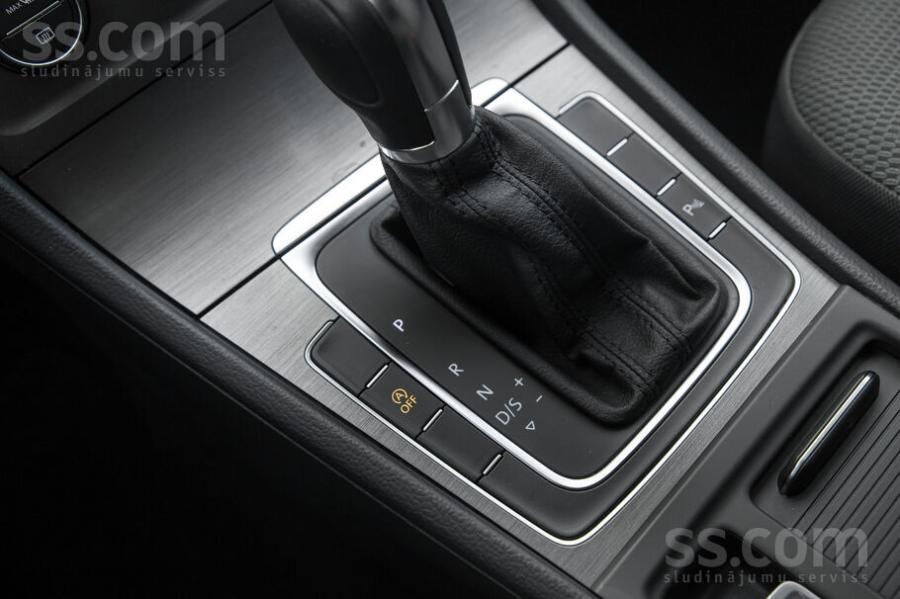 Pelēks Volkswagen Golf 2014 Tukums, ar dzinēja tilpumu 1.60 L un nobraukumu 0 tūkst. km par 8000 €, foto 16 vietnē AUTOMOTO.COM.LV