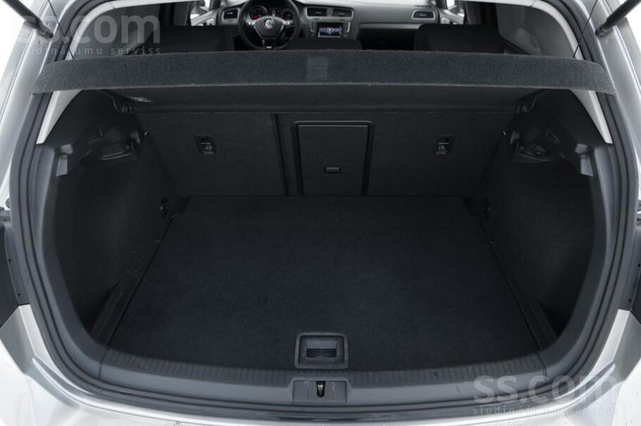 Pelēks Volkswagen Golf 2014 Tukums, ar dzinēja tilpumu 1.60 L un nobraukumu 0 tūkst. km par 8000 €, foto 23 vietnē AUTOMOTO.COM.LV