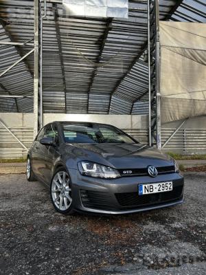 Pelēks Volkswagen Golf 2014 Rīga, ar dzinēja tilpumu 2.00 L un nobraukumu 325 tūkst. km par 8490 €, foto  vietnē AUTOMOTO.COM.LV