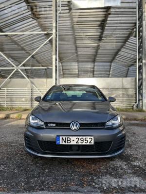 Pelēks Volkswagen Golf 2014 Rīga, ar dzinēja tilpumu 2.00 L un nobraukumu 325 tūkst. km par 8490 €, foto 3 vietnē AUTOMOTO.COM.LV