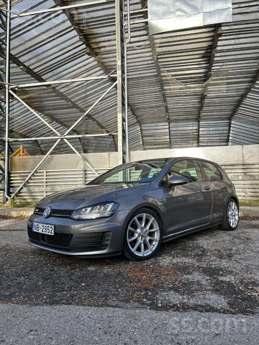 Pelēks Volkswagen Golf 2014 Rīga, ar dzinēja tilpumu 2.00 L un nobraukumu 325 tūkst. km par 8490 €, foto 4 vietnē AUTOMOTO.COM.LV