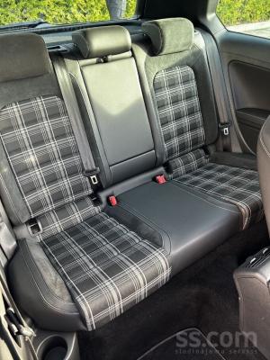 Pelēks Volkswagen Golf 2014 Rīga, ar dzinēja tilpumu 2.00 L un nobraukumu 325 tūkst. km par 8490 €, foto 14 vietnē AUTOMOTO.COM.LV