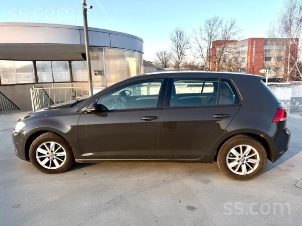 Grey Volkswagen Golf 2014 in Riga, with an engine capacity of 1.40 L and mileage of 131 thousand km for 4500 €, photo 2 on AUTOMOTO.COM.LV