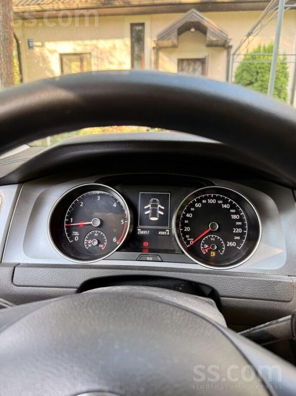 Pelēks Volkswagen Golf 2014 Rīga, ar dzinēja tilpumu 1.60 L un nobraukumu 239 tūkst. km par 6350 €, foto 7 vietnē AUTOMOTO.COM.LV