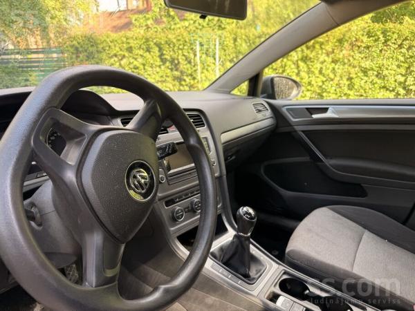 Grey Volkswagen Golf 2014 in Riga, with an engine capacity of 1.60 L and mileage of 239 thousand km for 6350 €, photo 6 on AUTOMOTO.COM.LV