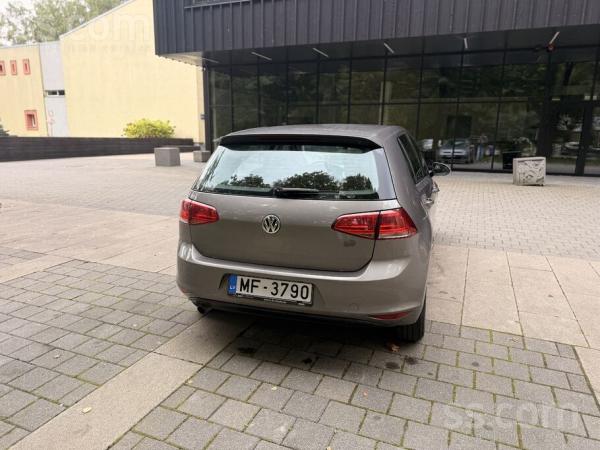 Pelēks Volkswagen Golf 2014 Rīga, ar dzinēja tilpumu 1.60 L un nobraukumu 245 tūkst. km par 4495 €, foto 3 vietnē AUTOMOTO.COM.LV
