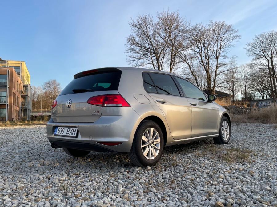 Pelēks Volkswagen Golf 2014 Tallina, ar dzinēja tilpumu 1.40 L un nobraukumu 231 tūkst. km par 6000 €, foto 4 vietnē AUTOMOTO.COM.LV