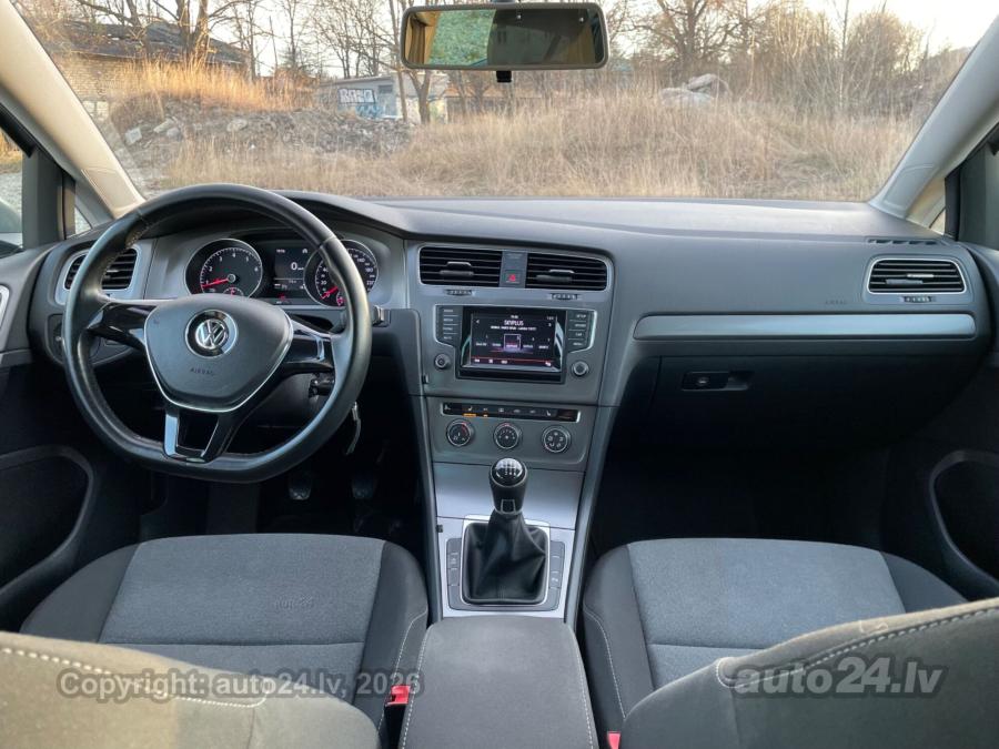 Pelēks Volkswagen Golf 2014 Tallina, ar dzinēja tilpumu 1.40 L un nobraukumu 231 tūkst. km par 6000 €, foto 10 vietnē AUTOMOTO.COM.LV