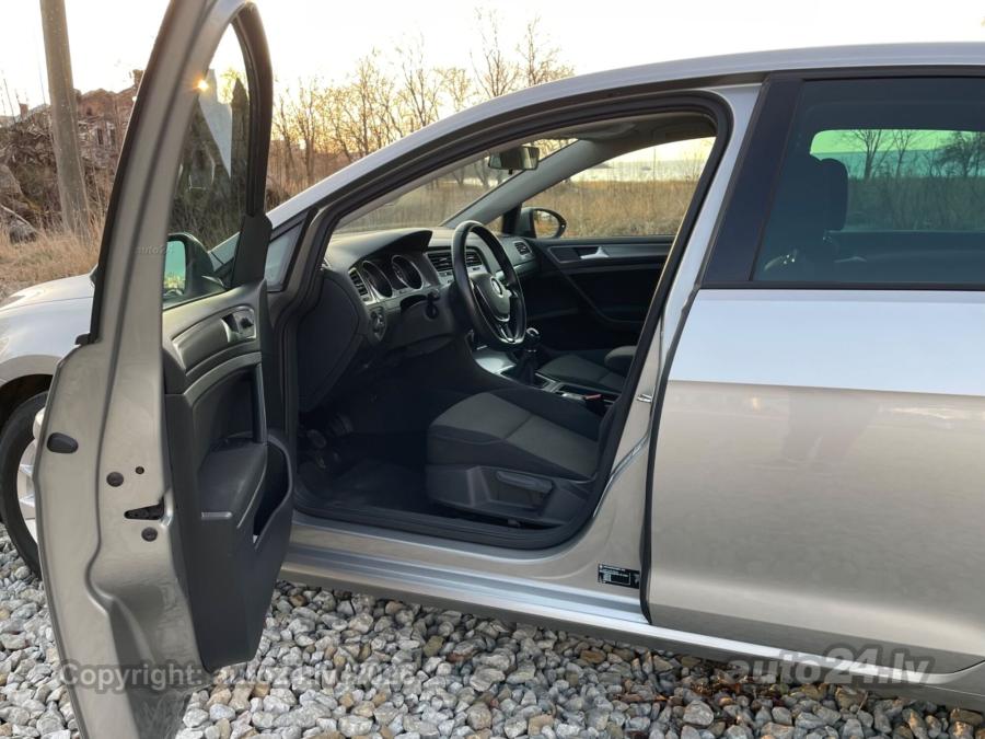 Pelēks Volkswagen Golf 2014 Tallina, ar dzinēja tilpumu 1.40 L un nobraukumu 231 tūkst. km par 6000 €, foto 11 vietnē AUTOMOTO.COM.LV