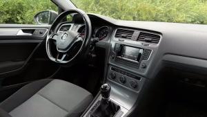 Grey Volkswagen Golf 2014 in Jelgava, with an engine capacity of 1.20 L and mileage of 252 thousand km for 5600 €, photo 10 on AUTOMOTO.COM.LV