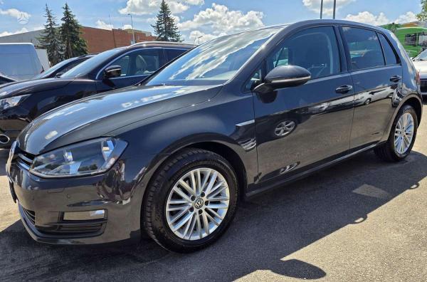 Grey Volkswagen Golf 2014 in Marijampole, with an engine capacity of 1.40 L and mileage of 221 thousand km for 8200 €, photo 1 on AUTOMOTO.COM.LV