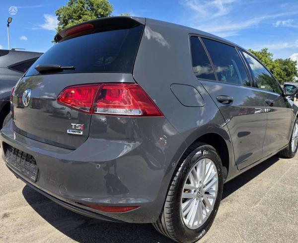 Grey Volkswagen Golf 2014 in Marijampole, with an engine capacity of 1.40 L and mileage of 221 thousand km for 8200 €, photo 4 on AUTOMOTO.COM.LV