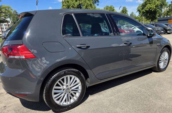 Grey Volkswagen Golf 2014 in Marijampole, with an engine capacity of 1.40 L and mileage of 221 thousand km for 8200 €, photo 5 on AUTOMOTO.COM.LV