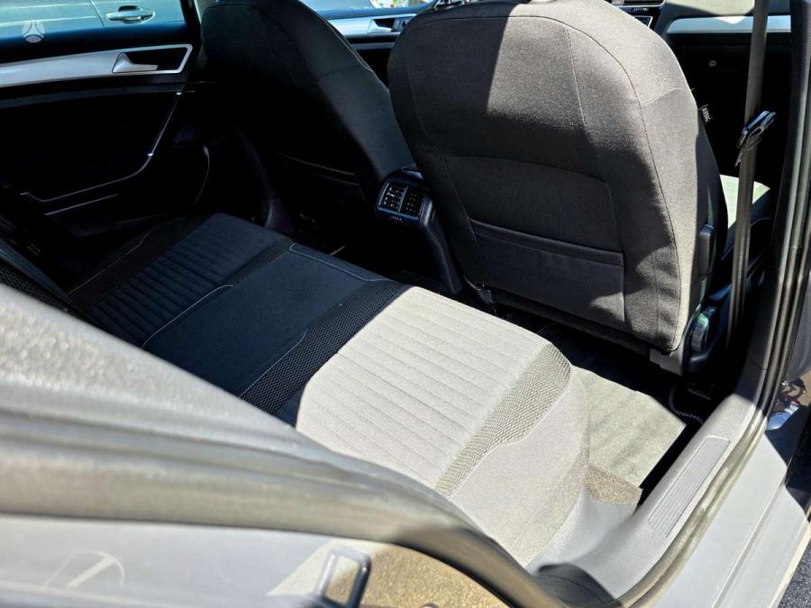 Pelēks Volkswagen Golf 2014 Marijampole, ar dzinēja tilpumu 1.40 L un nobraukumu 221 tūkst. km par 8200 €, foto 11 vietnē AUTOMOTO.COM.LV