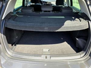 Pelēks Volkswagen Golf 2014 Marijampole, ar dzinēja tilpumu 1.40 L un nobraukumu 221 tūkst. km par 8200 €, foto 17 vietnē AUTOMOTO.COM.LV