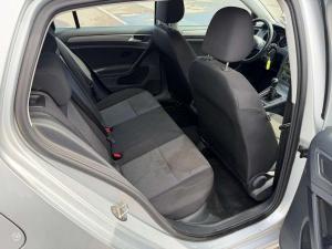 Pelēks Volkswagen Golf 2014 Raseiniai, ar dzinēja tilpumu 1.60 L un nobraukumu 300 tūkst. km par 5300 €, foto 12 vietnē AUTOMOTO.COM.LV