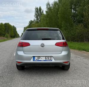 Pelēks Volkswagen Golf 2014 Rīga, ar dzinēja tilpumu 1.20 L un nobraukumu 286 tūkst. km par 2800 €, foto 4 vietnē AUTOMOTO.COM.LV