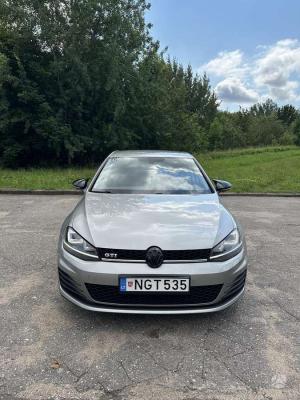 Grey Volkswagen Golf 2014 in Kaunas, with an engine capacity of 1.60 L and mileage of 289 thousand km for 7500 €, photo 3 on AUTOMOTO.COM.LV
