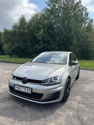 Grey Volkswagen Golf 2014 in Kaunas, with an engine capacity of 1.60 L and mileage of 289 thousand km for 7500 €, photo 4 on AUTOMOTO.COM.LV
