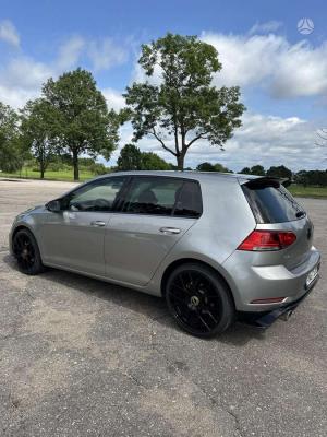Grey Volkswagen Golf 2014 in Kaunas, with an engine capacity of 1.60 L and mileage of 289 thousand km for 7500 €, photo 8 on AUTOMOTO.COM.LV