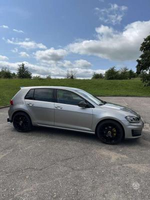 Grey Volkswagen Golf 2014 in Kaunas, with an engine capacity of 1.60 L and mileage of 289 thousand km for 7500 €, photo 9 on AUTOMOTO.COM.LV