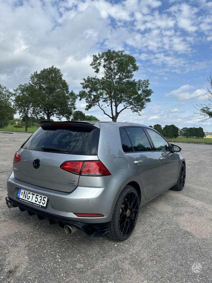 Grey Volkswagen Golf 2014 in Kaunas, with an engine capacity of 1.60 L and mileage of 289 thousand km for 7500 €, photo 11 on AUTOMOTO.COM.LV