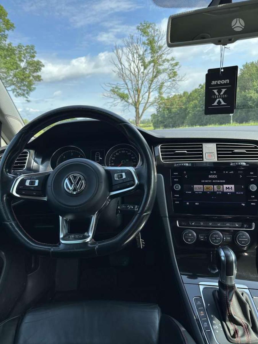 Grey Volkswagen Golf 2014 in Kaunas, with an engine capacity of 1.60 L and mileage of 289 thousand km for 7500 €, photo 14 on AUTOMOTO.COM.LV