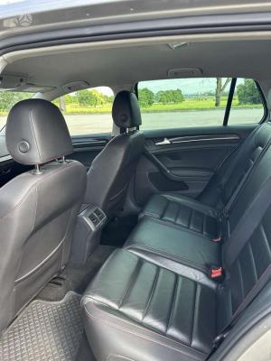 Grey Volkswagen Golf 2014 in Kaunas, with an engine capacity of 1.60 L and mileage of 289 thousand km for 7500 €, photo 20 on AUTOMOTO.COM.LV
