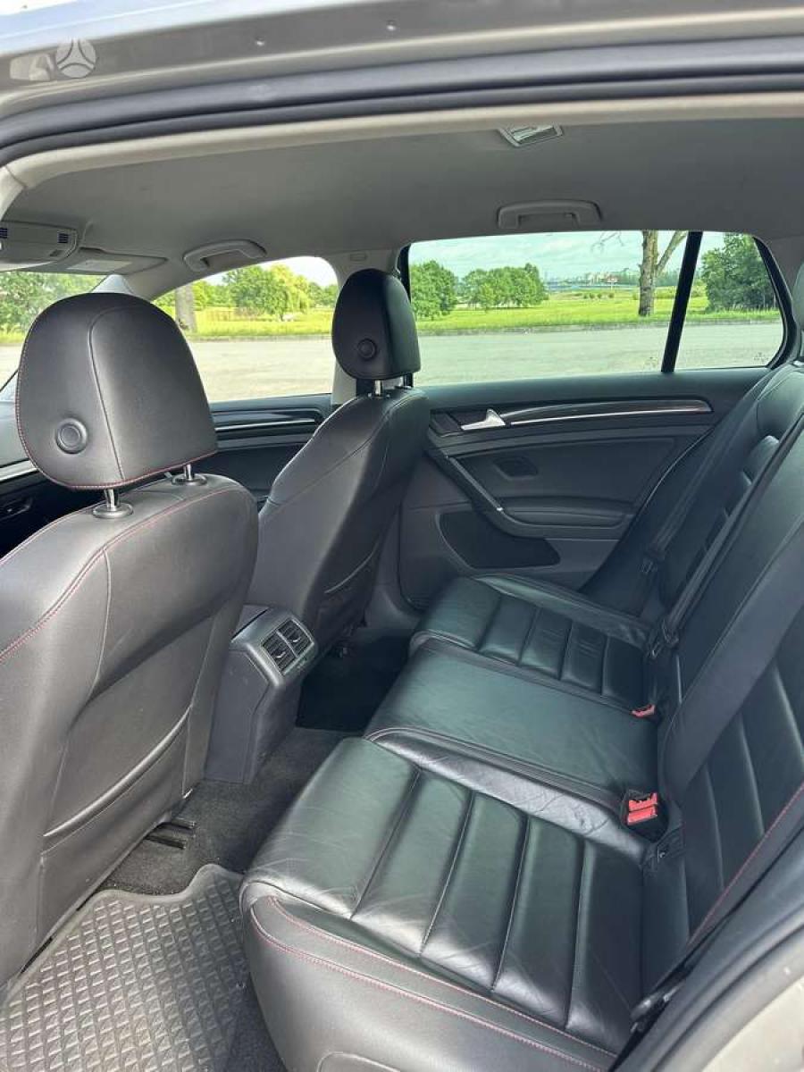 Grey Volkswagen Golf 2014 in Kaunas, with an engine capacity of 1.60 L and mileage of 289 thousand km for 7500 €, photo 20 on AUTOMOTO.COM.LV