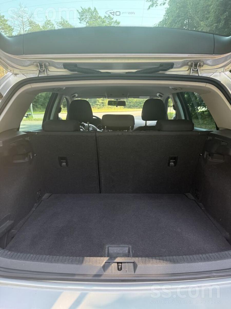 Pelēks Volkswagen Golf 2014 Rīga, ar dzinēja tilpumu 1.40 L un nobraukumu 186 tūkst. km par 5700 €, foto 8 vietnē AUTOMOTO.COM.LV