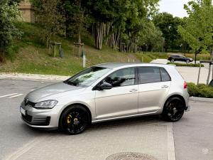 Grey Volkswagen Golf 2014 in Vilnius, with an engine capacity of 0.00 L and mileage of 269 thousand km for 8900 €, photo 7 on AUTOMOTO.COM.LV