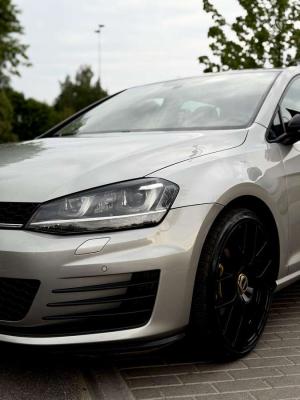 Grey Volkswagen Golf 2014 in Vilnius, with an engine capacity of 0.00 L and mileage of 269 thousand km for 8900 €, photo 10 on AUTOMOTO.COM.LV
