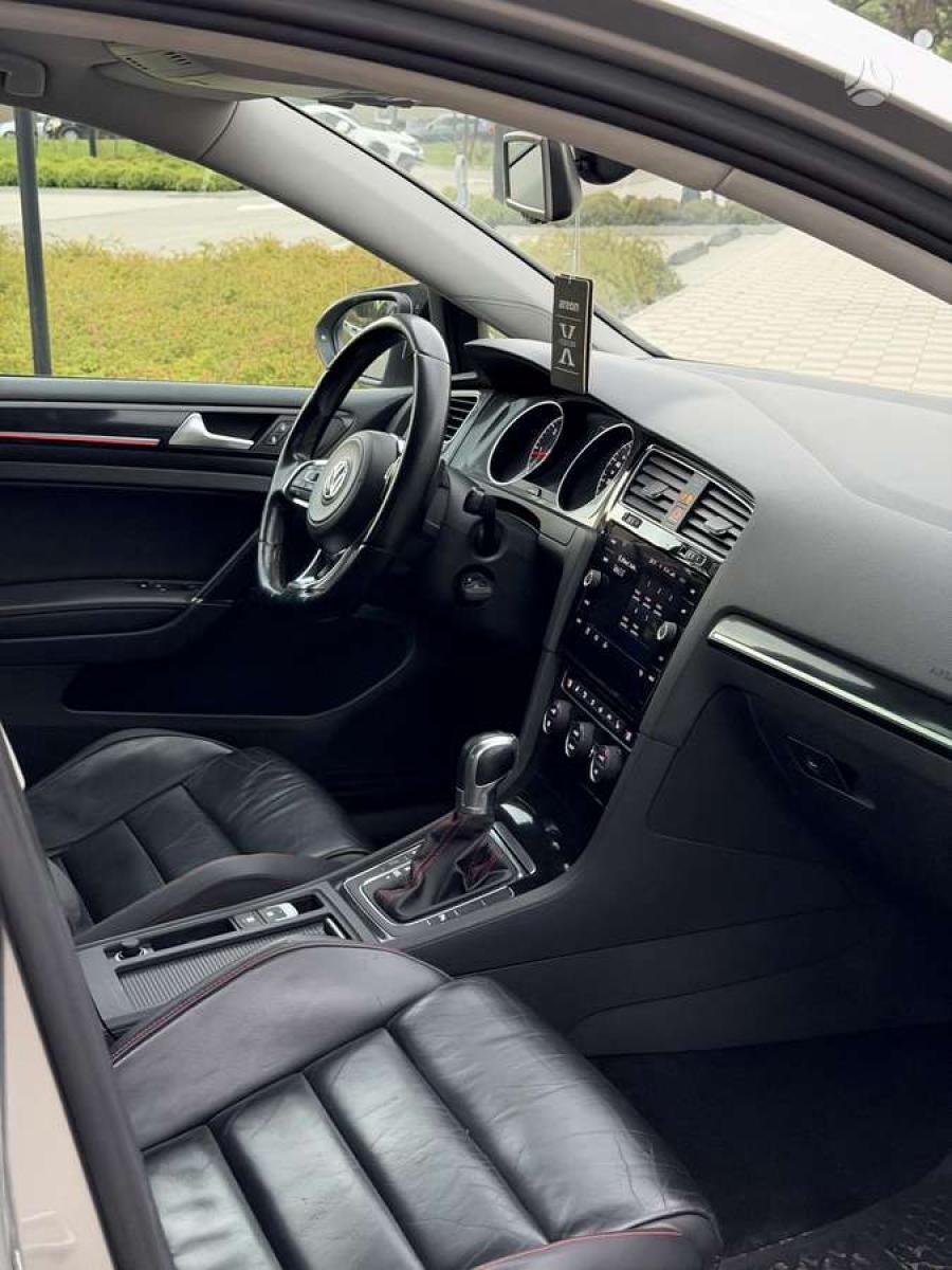 Grey Volkswagen Golf 2014 in Vilnius, with an engine capacity of 0.00 L and mileage of 269 thousand km for 8900 €, photo 20 on AUTOMOTO.COM.LV