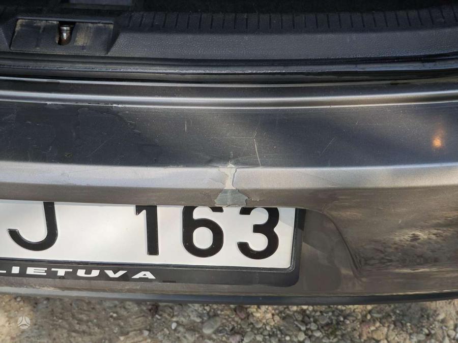 Pelēks Volkswagen Golf 2014 Viļņa, ar dzinēja tilpumu 1.20 L un nobraukumu 204 tūkst. km par 4300 €, foto 19 vietnē AUTOMOTO.COM.LV