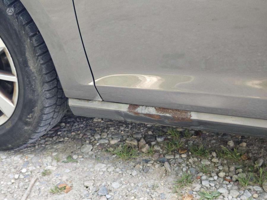 Pelēks Volkswagen Golf 2014 Viļņa, ar dzinēja tilpumu 1.20 L un nobraukumu 204 tūkst. km par 4300 €, foto 21 vietnē AUTOMOTO.COM.LV