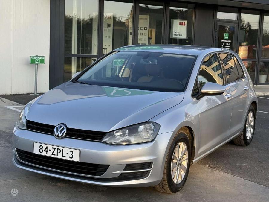 Grey Volkswagen Golf 2014 in Raseiniai, with an engine capacity of 1.60 L and mileage of 285 thousand km for 4999 €, photo 19 on AUTOMOTO.COM.LV