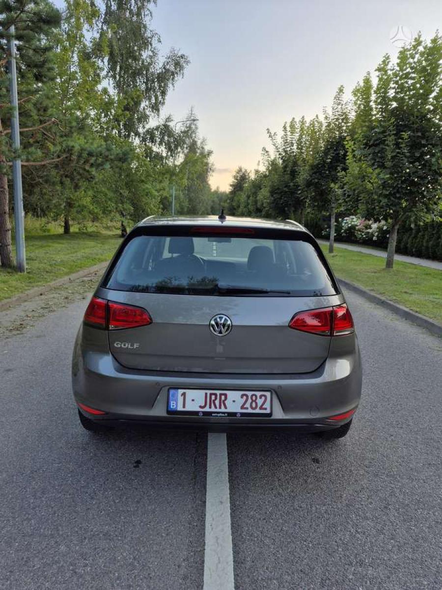 Pelēks Volkswagen Golf 2014 Viļņa, ar dzinēja tilpumu 1.60 L un nobraukumu 274 tūkst. km par 5900 €, foto 8 vietnē AUTOMOTO.COM.LV