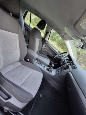 Pelēks Volkswagen Golf 2014 Viļņa, ar dzinēja tilpumu 1.60 L un nobraukumu 274 tūkst. km par 5900 €, foto 13 vietnē AUTOMOTO.COM.LV