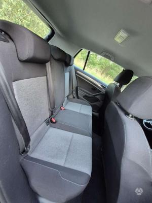 Pelēks Volkswagen Golf 2014 Viļņa, ar dzinēja tilpumu 1.60 L un nobraukumu 274 tūkst. km par 5900 €, foto 14 vietnē AUTOMOTO.COM.LV