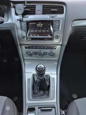 Pelēks Volkswagen Golf 2014 Viļņa, ar dzinēja tilpumu 1.60 L un nobraukumu 274 tūkst. km par 5900 €, foto 16 vietnē AUTOMOTO.COM.LV