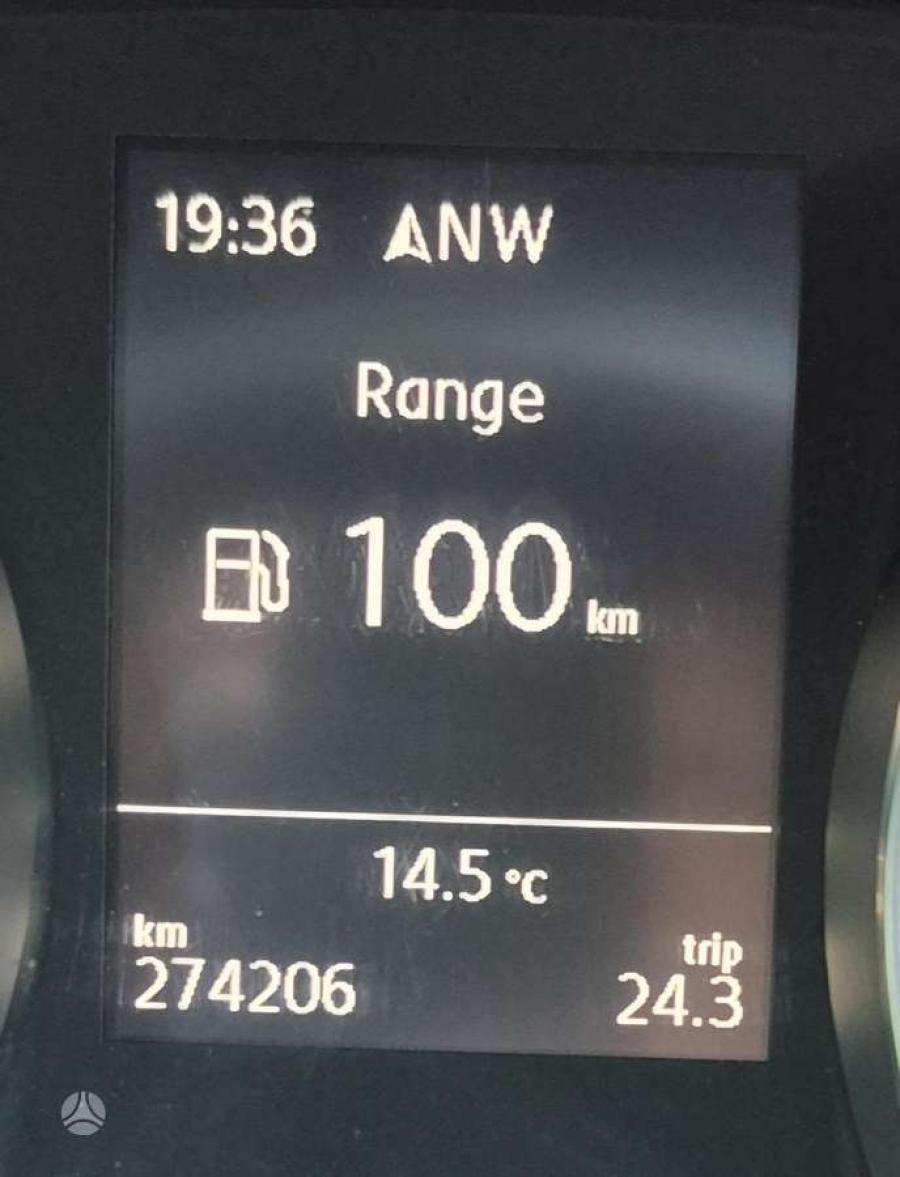 Pelēks Volkswagen Golf 2014 Viļņa, ar dzinēja tilpumu 1.60 L un nobraukumu 274 tūkst. km par 5900 €, foto 18 vietnē AUTOMOTO.COM.LV