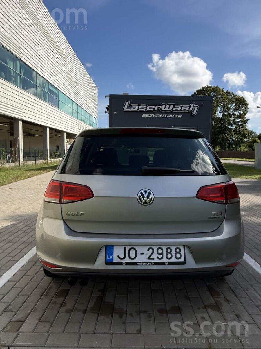 Grey Volkswagen Golf 2014 in Riga, with an engine capacity of 1.40 L and mileage of 242 thousand km for 4899 €, photo 3 on AUTOMOTO.COM.LV