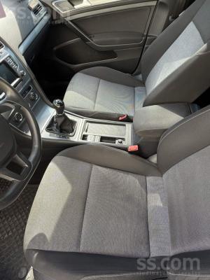 Grey Volkswagen Golf 2014 in Riga, with an engine capacity of 1.40 L and mileage of 242 thousand km for 4899 €, photo 5 on AUTOMOTO.COM.LV