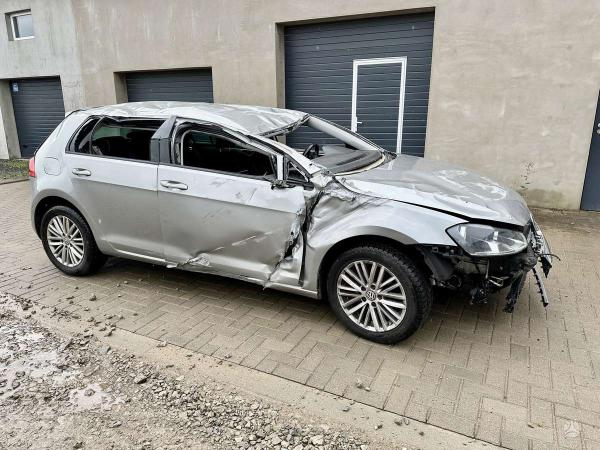 Pelēks Volkswagen Golf 2014 Telšiai, ar dzinēja tilpumu 1.20 L un nobraukumu 145 tūkst. km par 1550 €, foto 6 vietnē AUTOMOTO.COM.LV