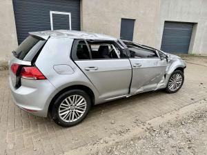 Pelēks Volkswagen Golf 2014 Telšiai, ar dzinēja tilpumu 1.20 L un nobraukumu 145 tūkst. km par 1550 €, foto 7 vietnē AUTOMOTO.COM.LV